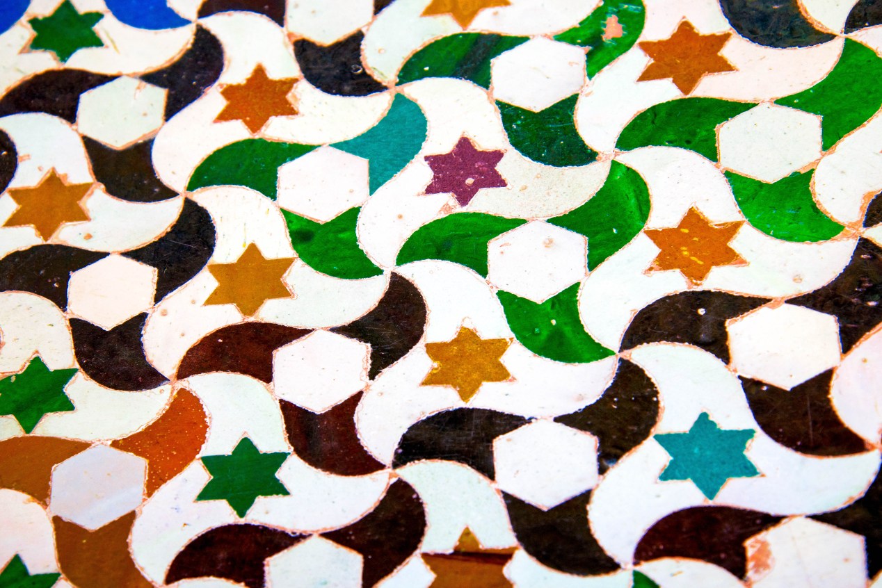 6th Grade – Arabic Geometric ‘Tiles’ – In the K-8 Art Studio with Anita ...