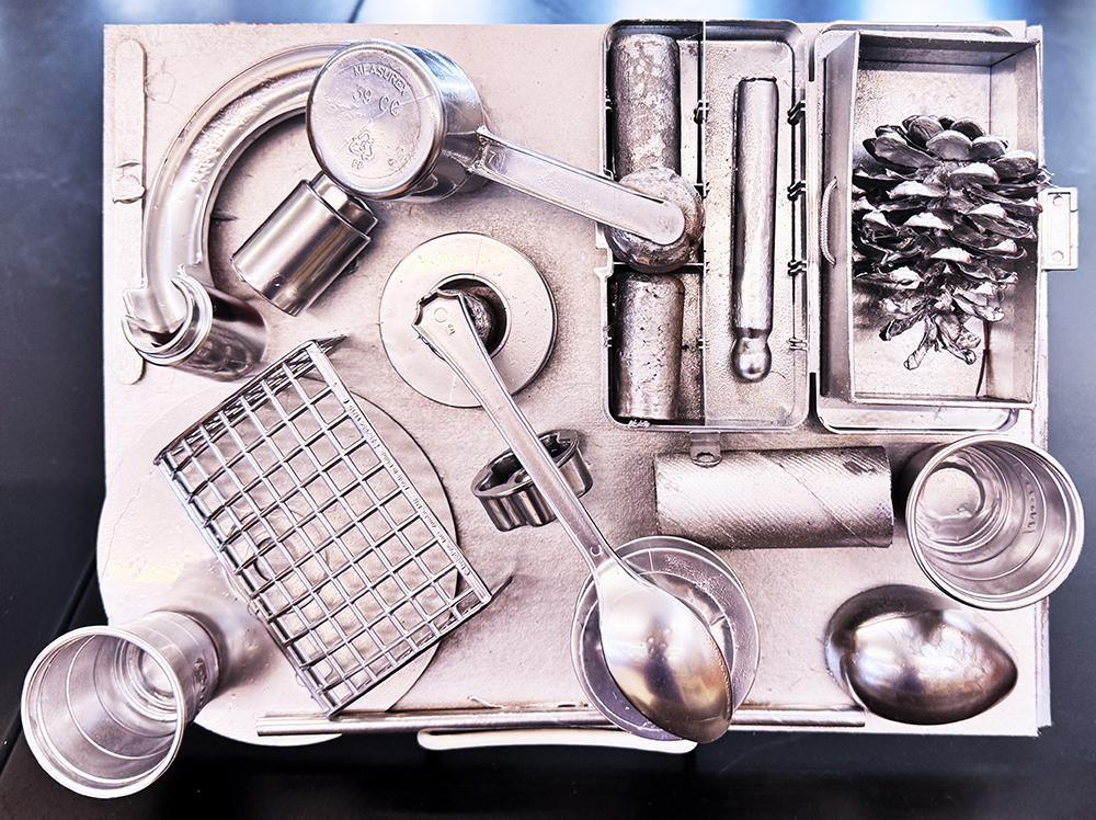 5th Grade – Found Art Assemblage Inspired by the Art of Louise Nevelson ...